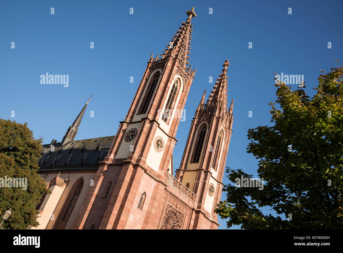 Rheingauer Dom "Heilig Kreuz", Geisenheim, Rheingau, Hessen ...