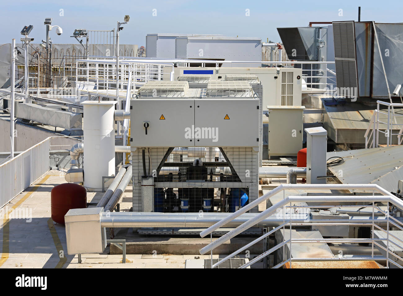 Air intake and building hi-res stock photography and images - Alamy