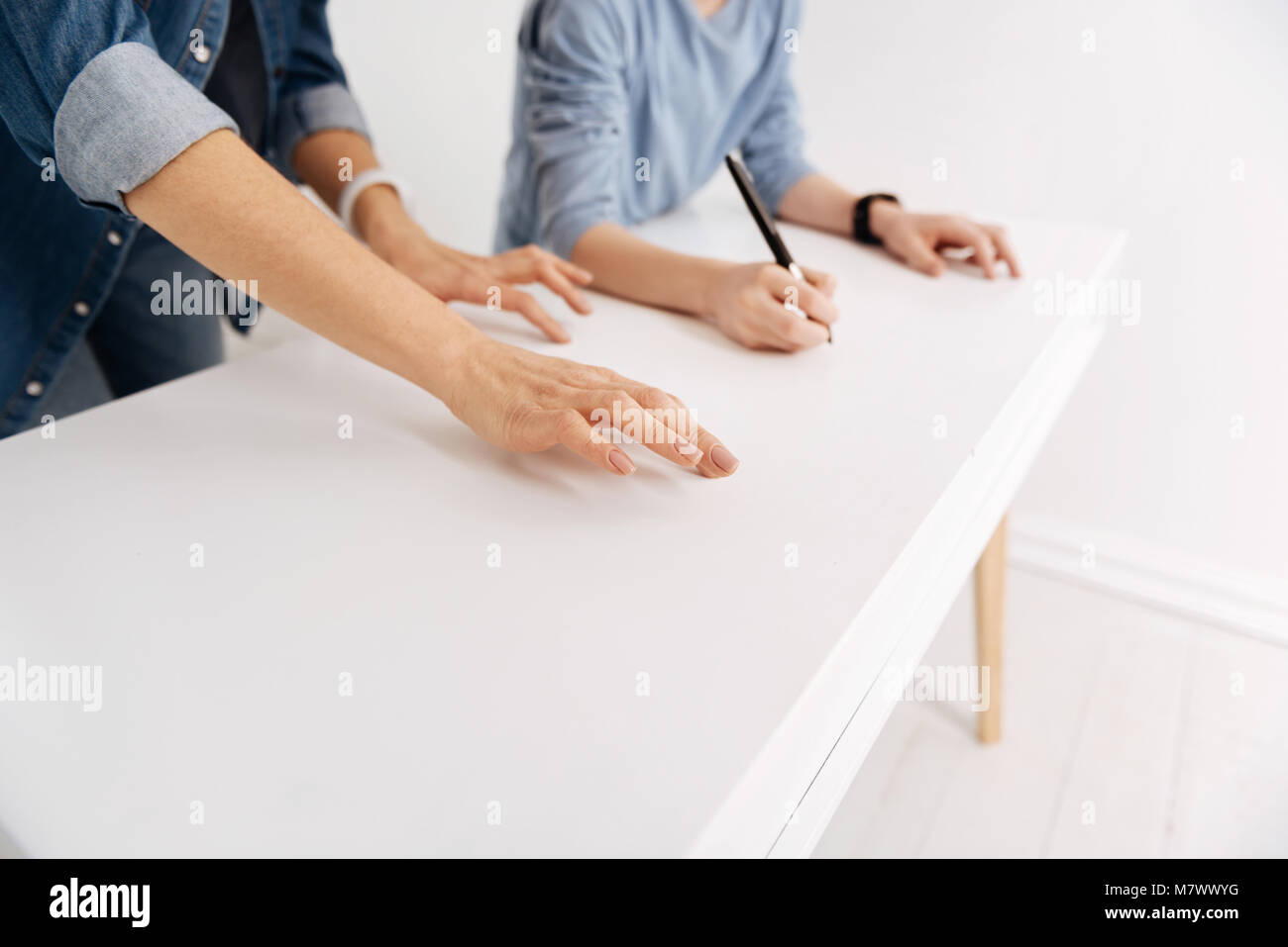 Close up of a white screen Stock Photo - Alamy