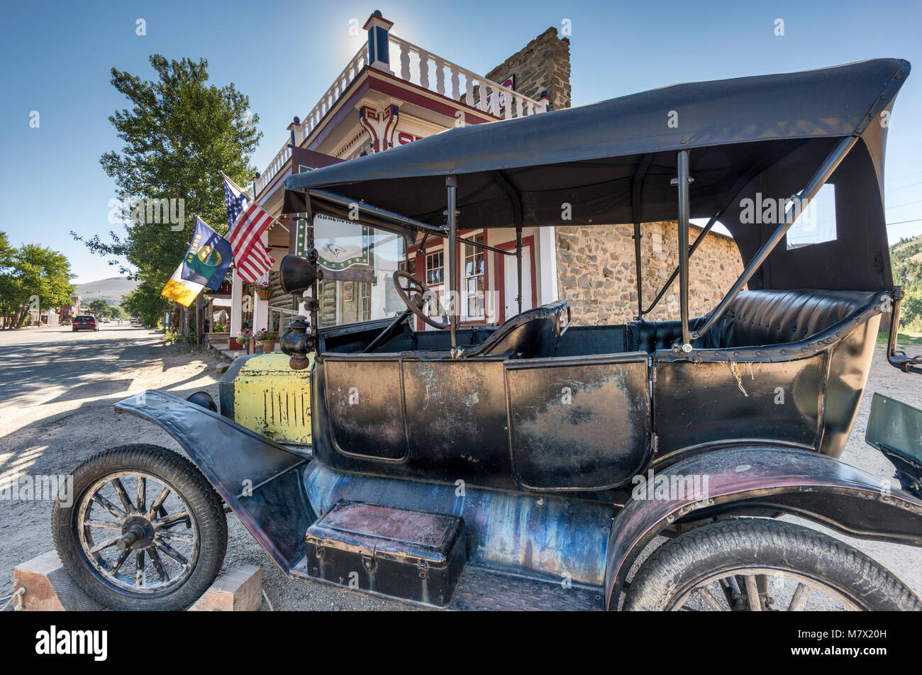 Livery stable hi-res stock photography and images - Alamy