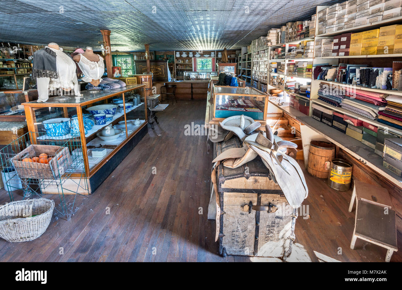 Wild west general store hi-res stock photography and images - Alamy