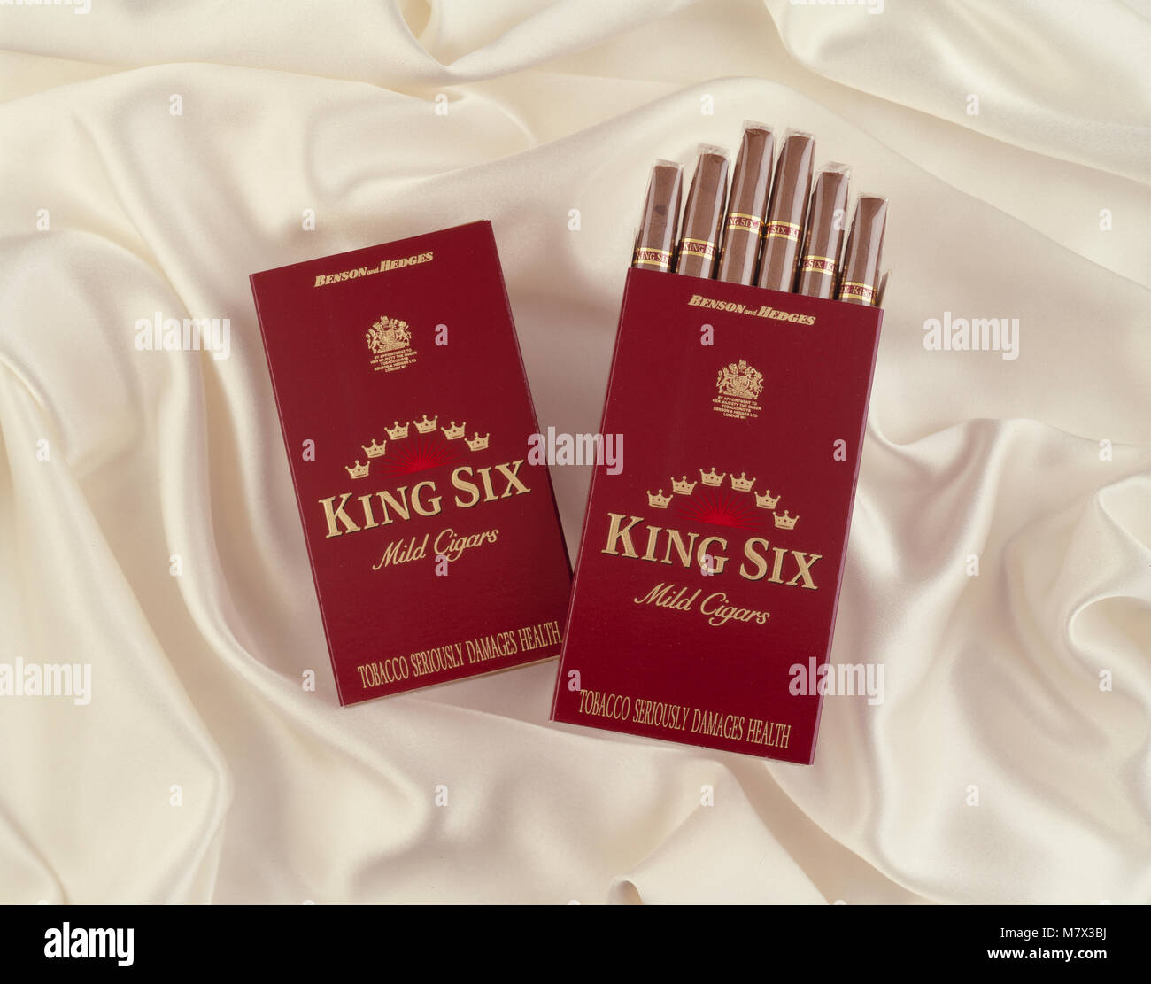 Cigar packet hi-res stock photography and images - Alamy