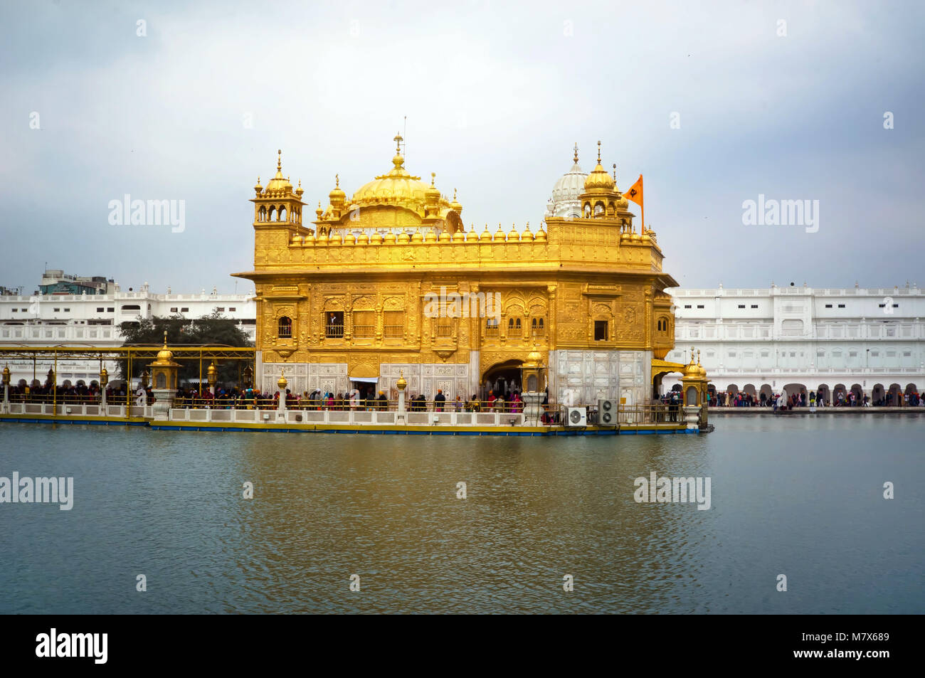 Golden temple amritsar gurdwara hi-res stock photography and images - Alamy