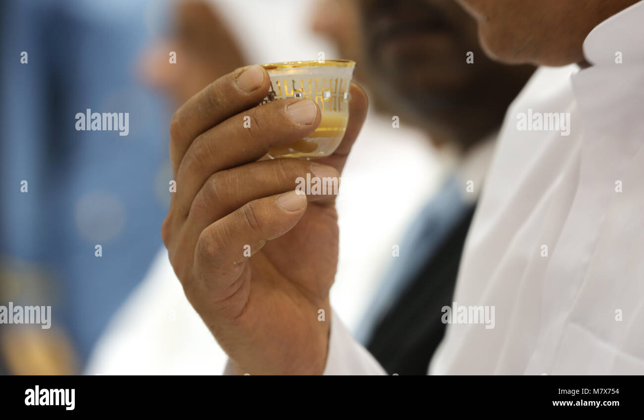 arabic qahwa kahva gava chai Stock Photo - Alamy