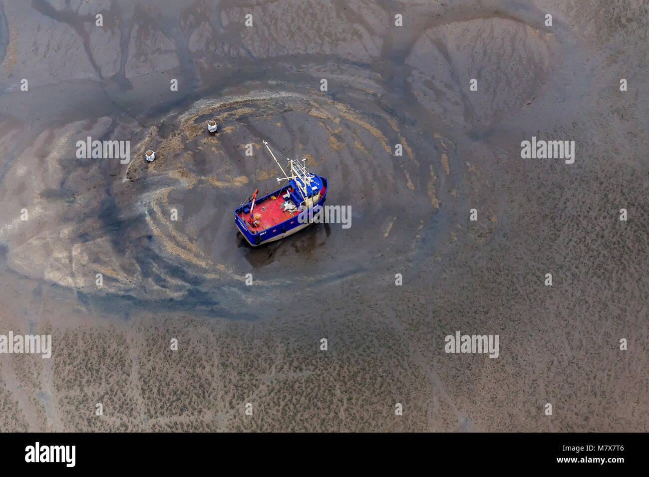 Cockle fishing hi-res stock photography and images - Alamy