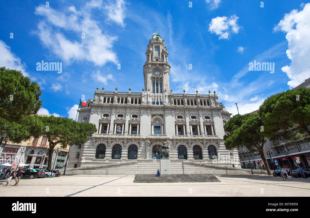 The porto city hall hi-res stock photography and images - Alamy