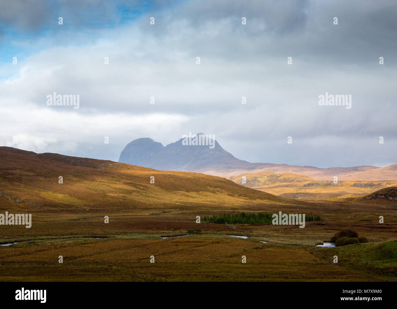 Suilven, Assynt, Sutherland, Northwest Scotland Autumn 2017 Stock Photo ...