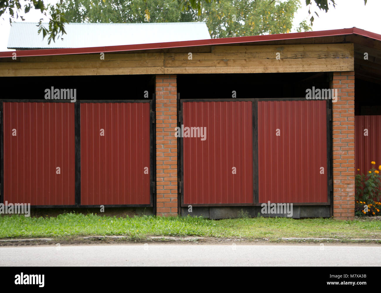 Red gate. Background. Grunge wallpaper Stock Photo - Alamy
