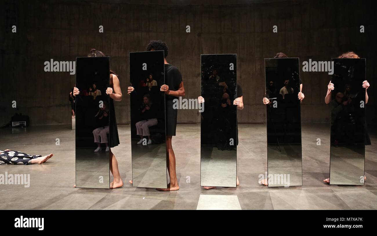 BMW TATE LIVE EXHIBITION 2018 Stock Photo - Alamy