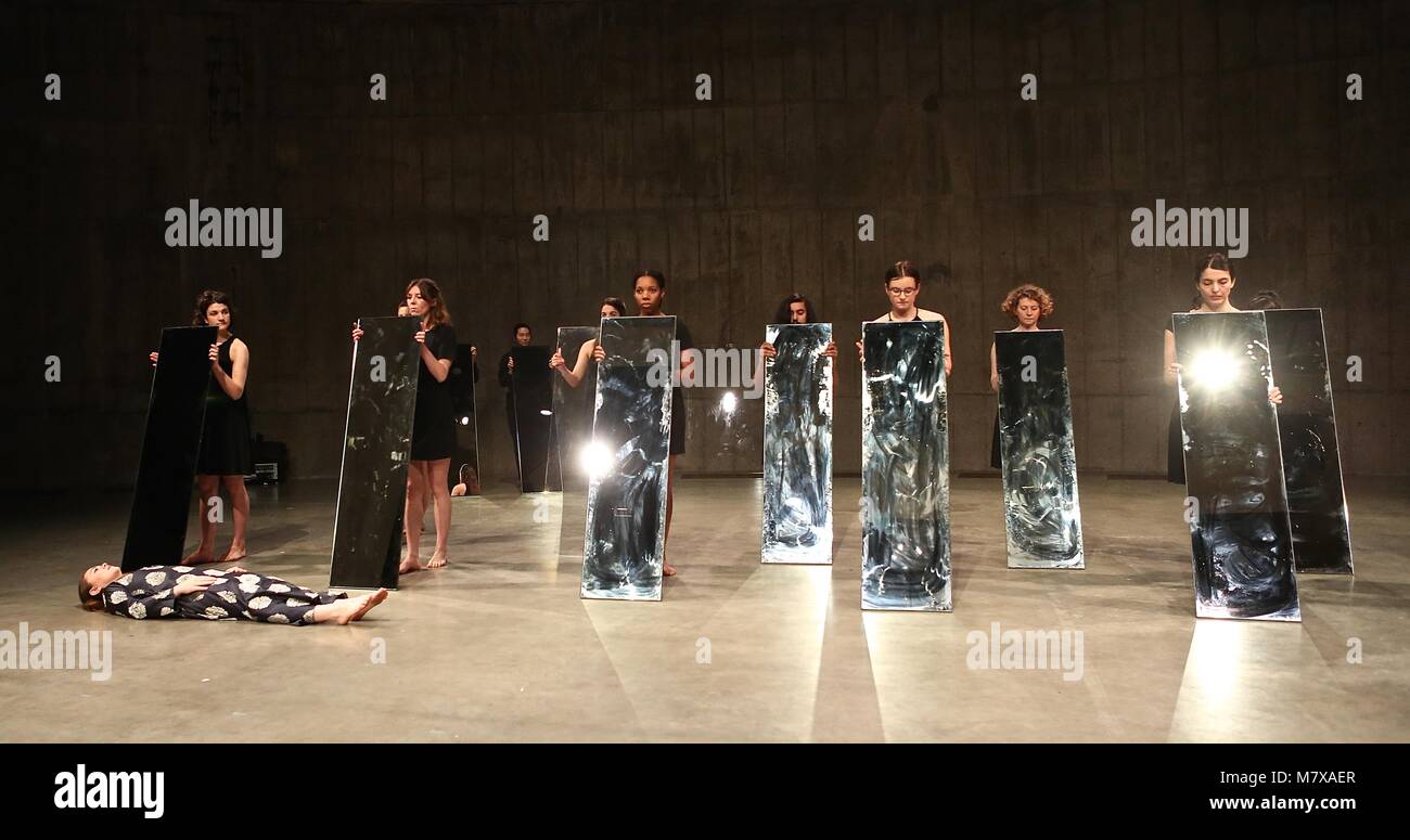 BMW TATE LIVE EXHIBITION 2018 Stock Photo - Alamy