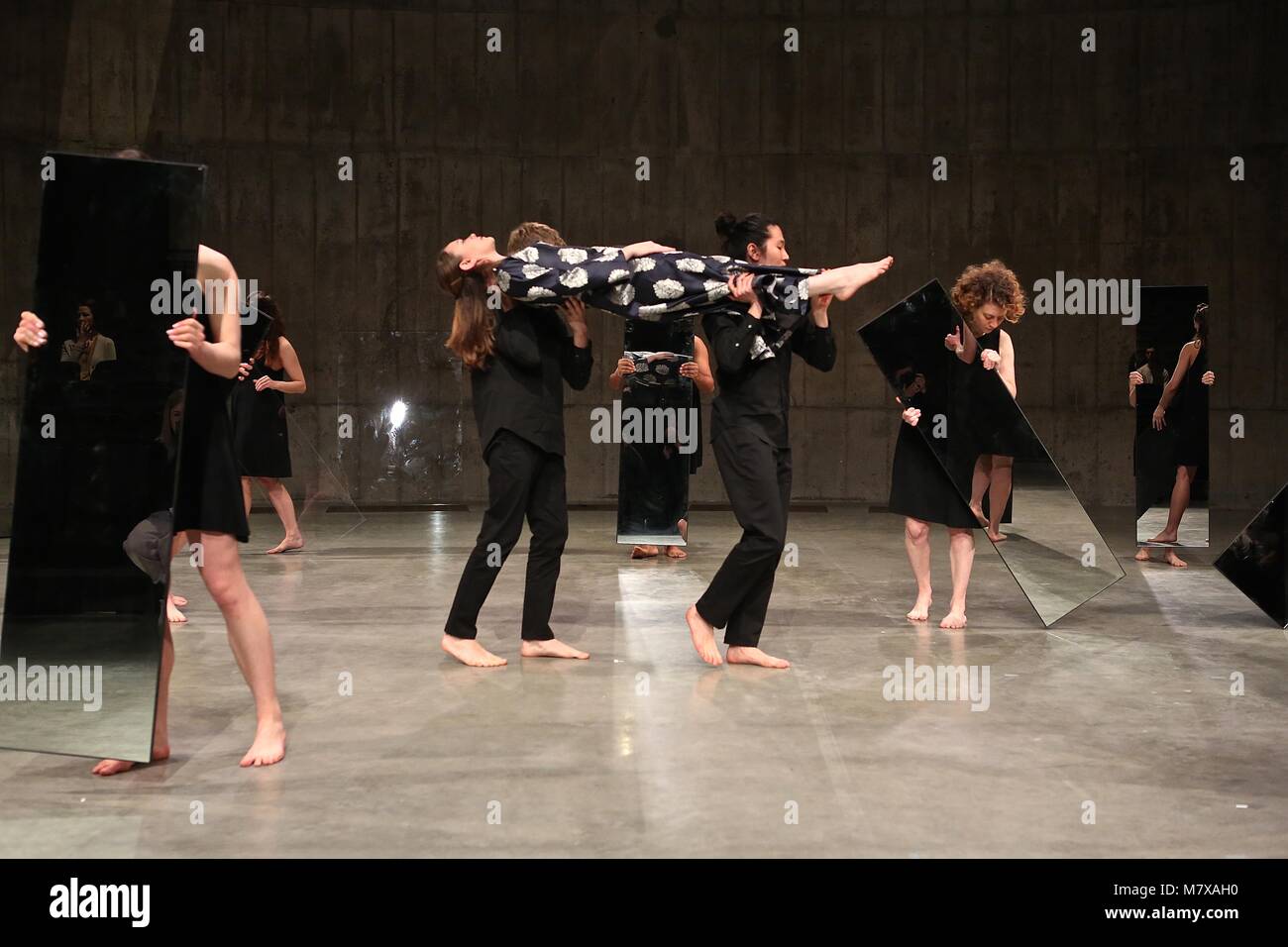 BMW TATE LIVE EXHIBITION 2018 Stock Photo - Alamy