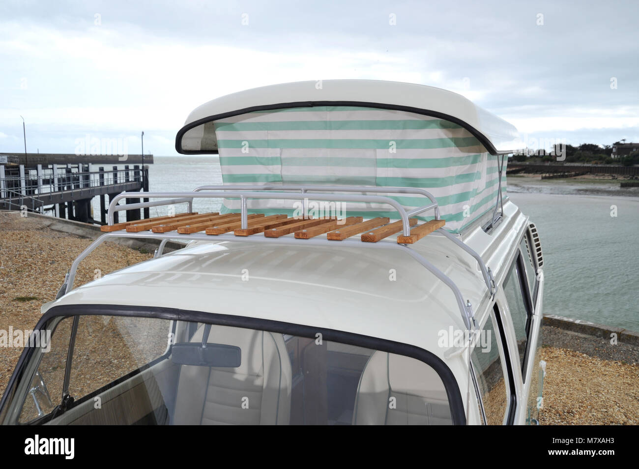 1973 Volkswagen bay window camper van in Turkish Green Stock Photo - Alamy