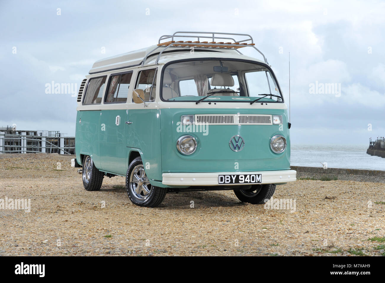 1973 Volkswagen bay window camper van in Turkish Green Stock Photo - Alamy