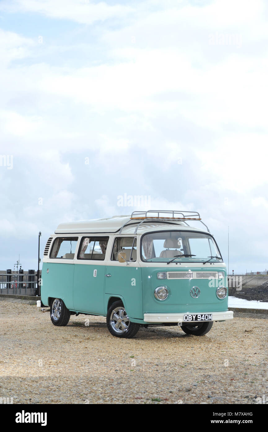 1973 Volkswagen bay window camper van in Turkish Green Stock Photo - Alamy