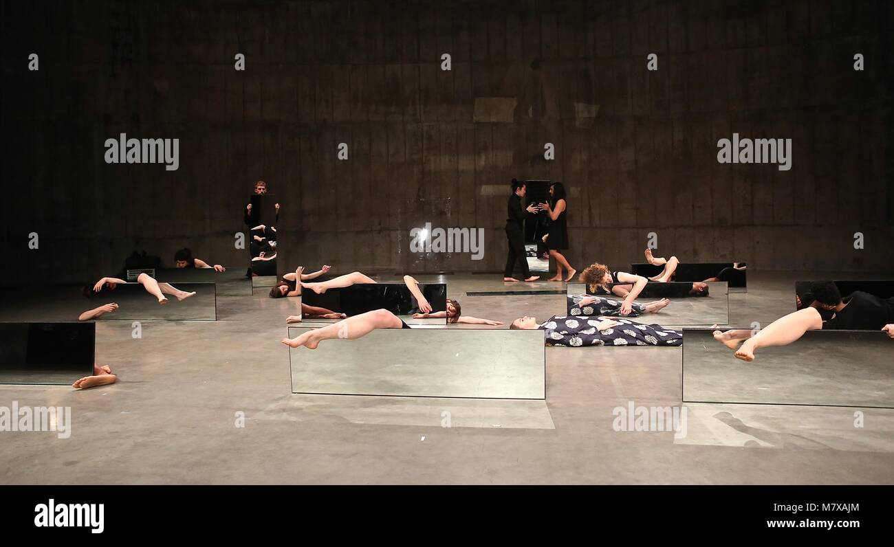 BMW TATE LIVE EXHIBITION 2018 Stock Photo - Alamy