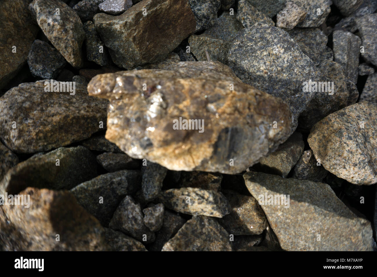 Stone texture, Crushed stone, ballast Stock Photo - Alamy