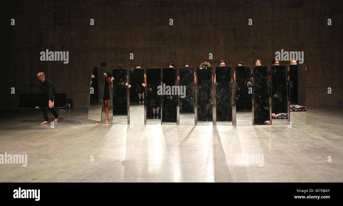 BMW TATE LIVE EXHIBITION 2018 Stock Photo - Alamy