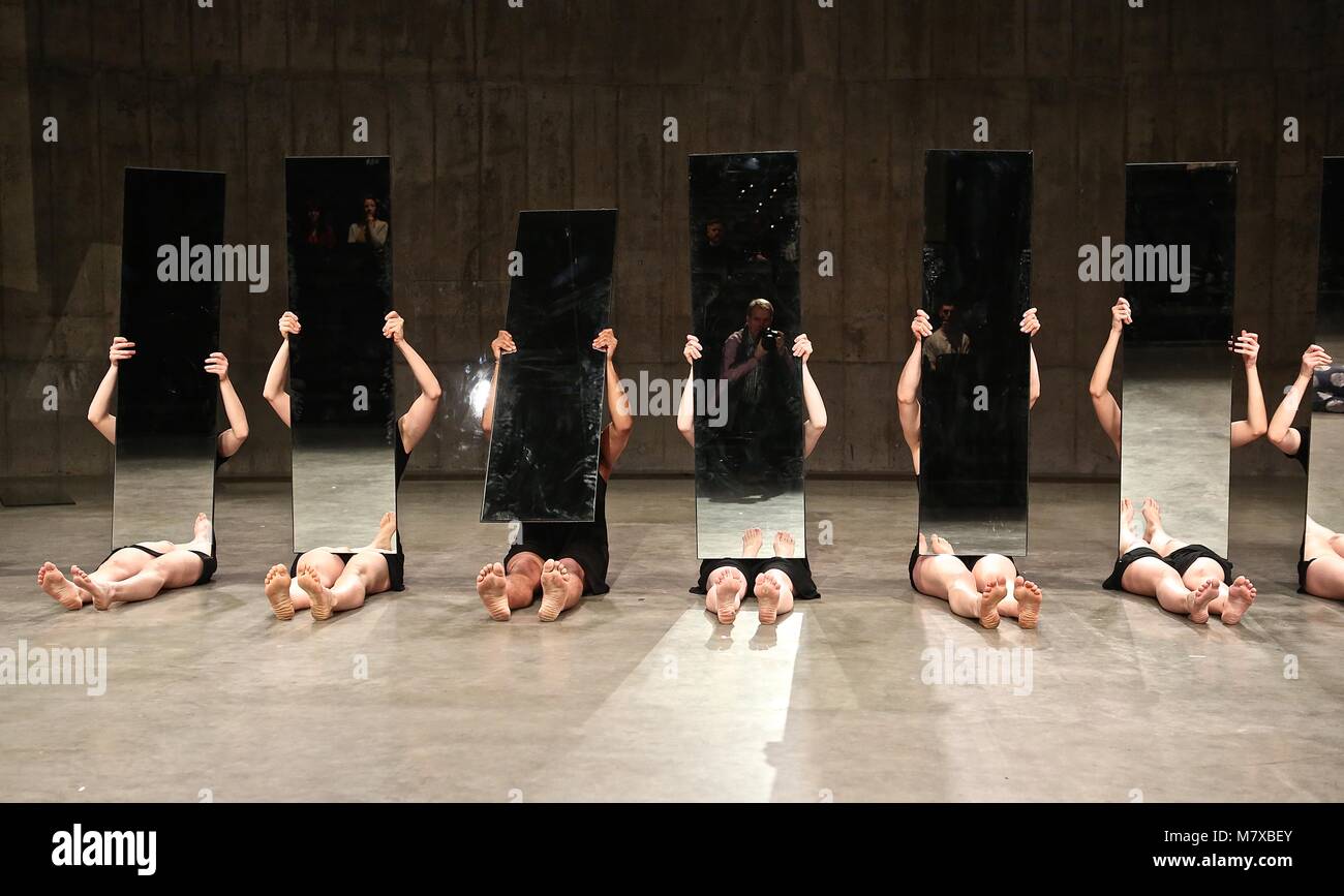 BMW TATE LIVE EXHIBITION 2018 Stock Photo - Alamy