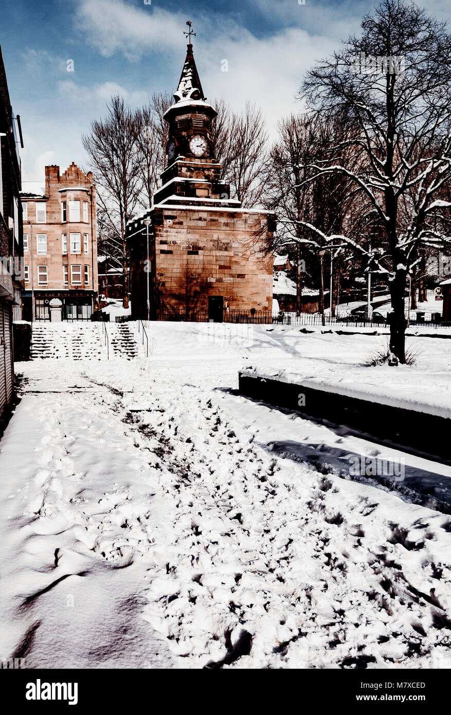 Scottish street snow hi-res stock photography and images - Alamy