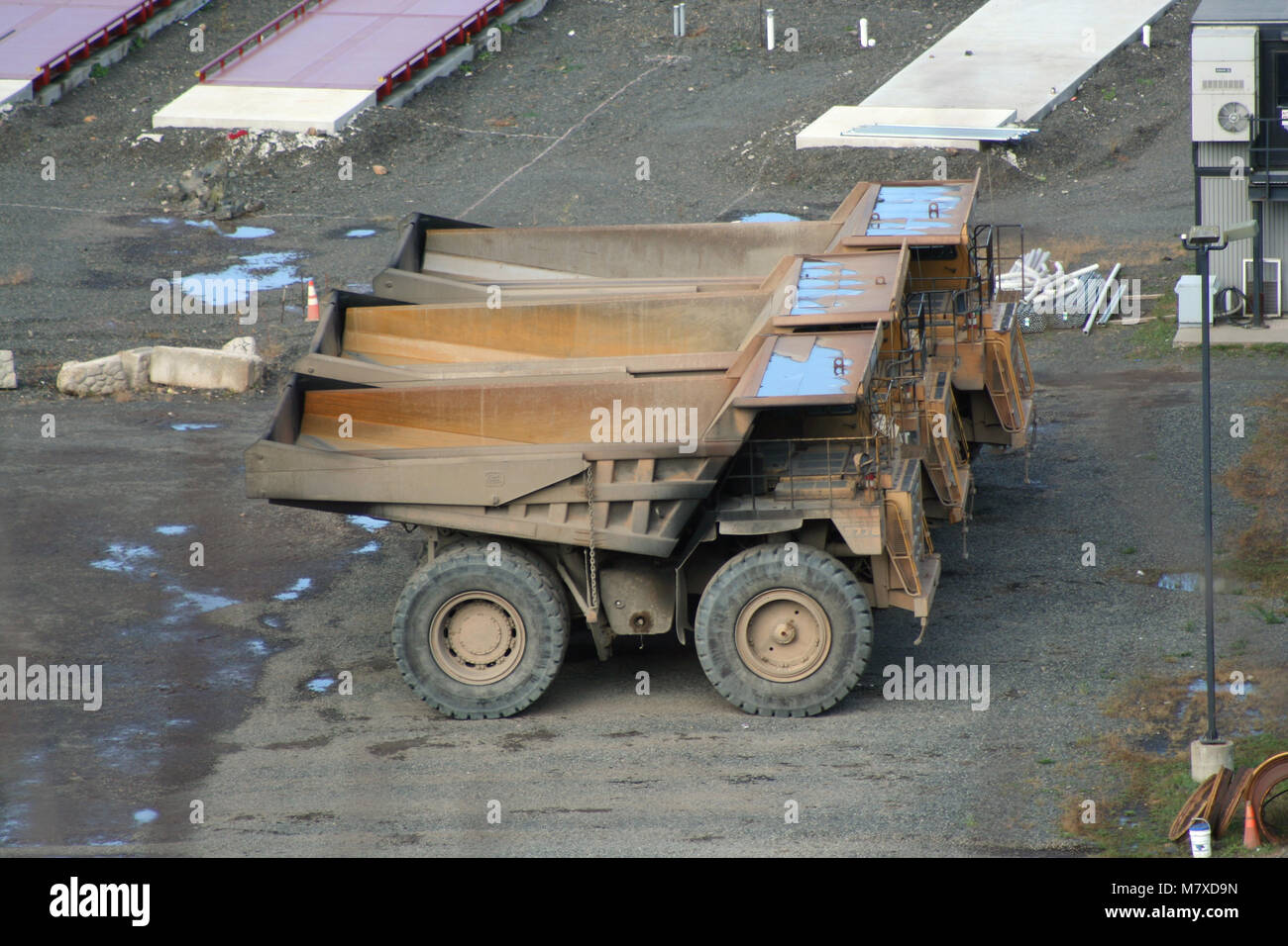 Quarry truck hi-res stock photography and images - Alamy