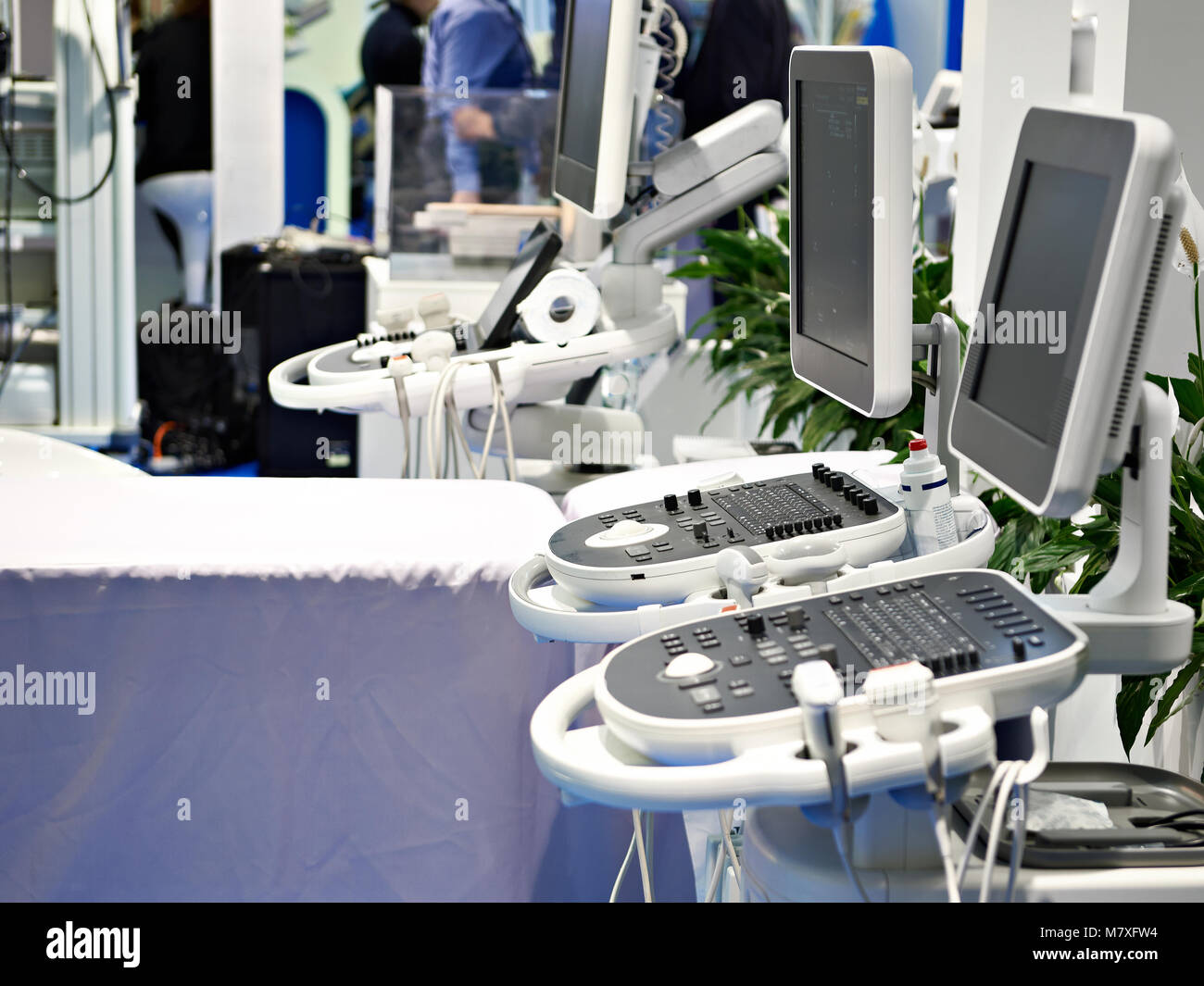 Medical equipment for ultrasound in clinic Stock Photo - Alamy