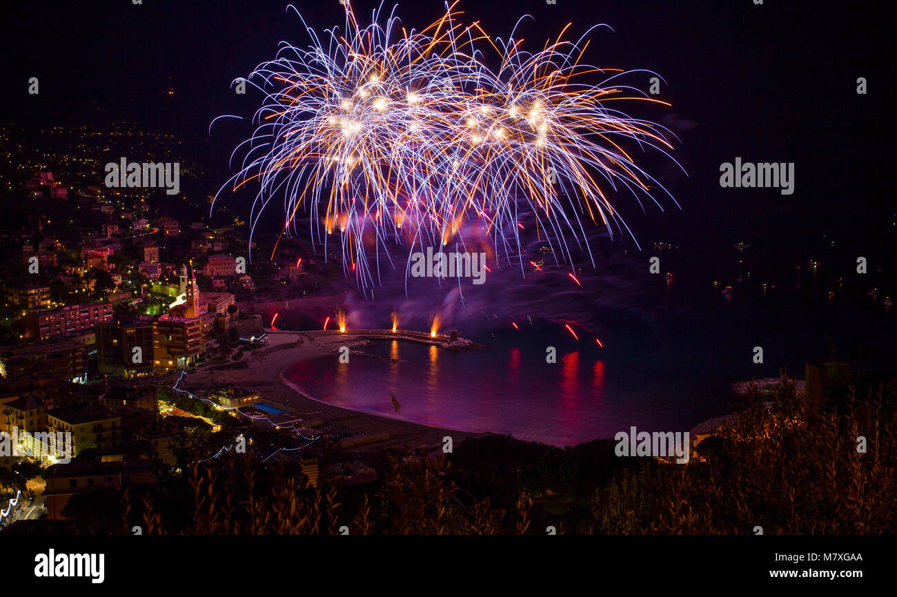 Beautiful and pyrotechnic fireworks in Recco, Italy / Fireworks in ...