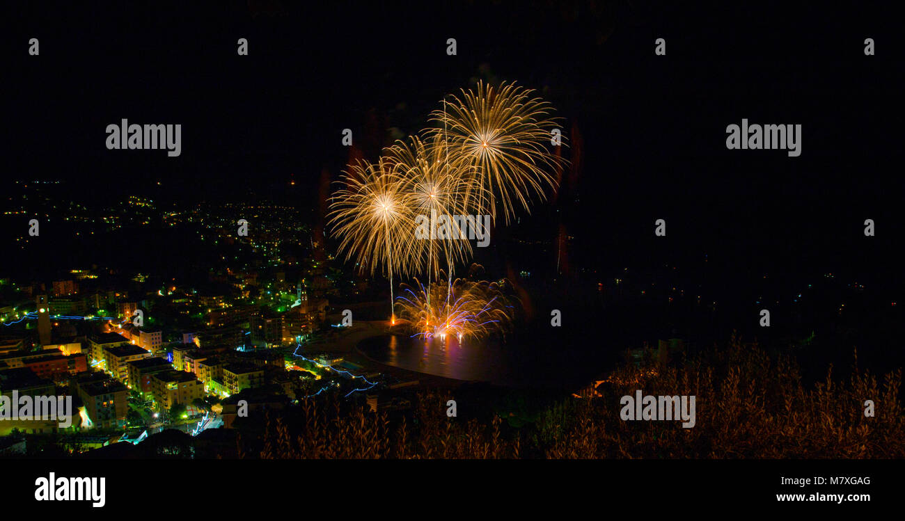 Beautiful and pyrotechnic fireworks in Recco, Italy / Fireworks in ...