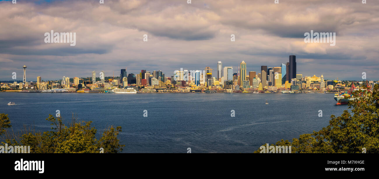 Seattle city view hi-res stock photography and images - Alamy