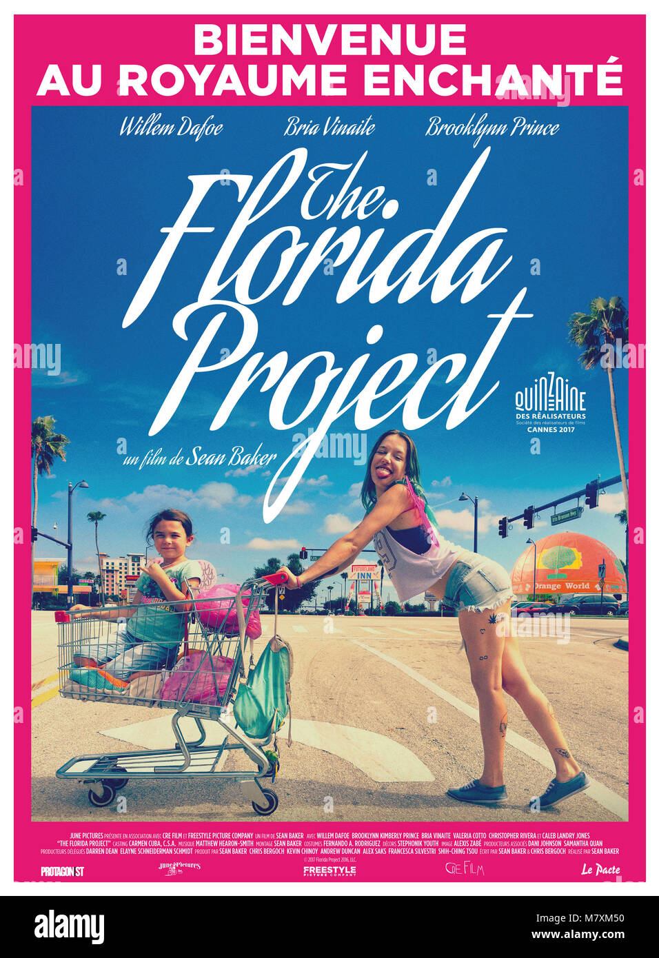 THE FLORIDA PROJECT, French poster, from left: Brooklynn Prince, Bria ...
