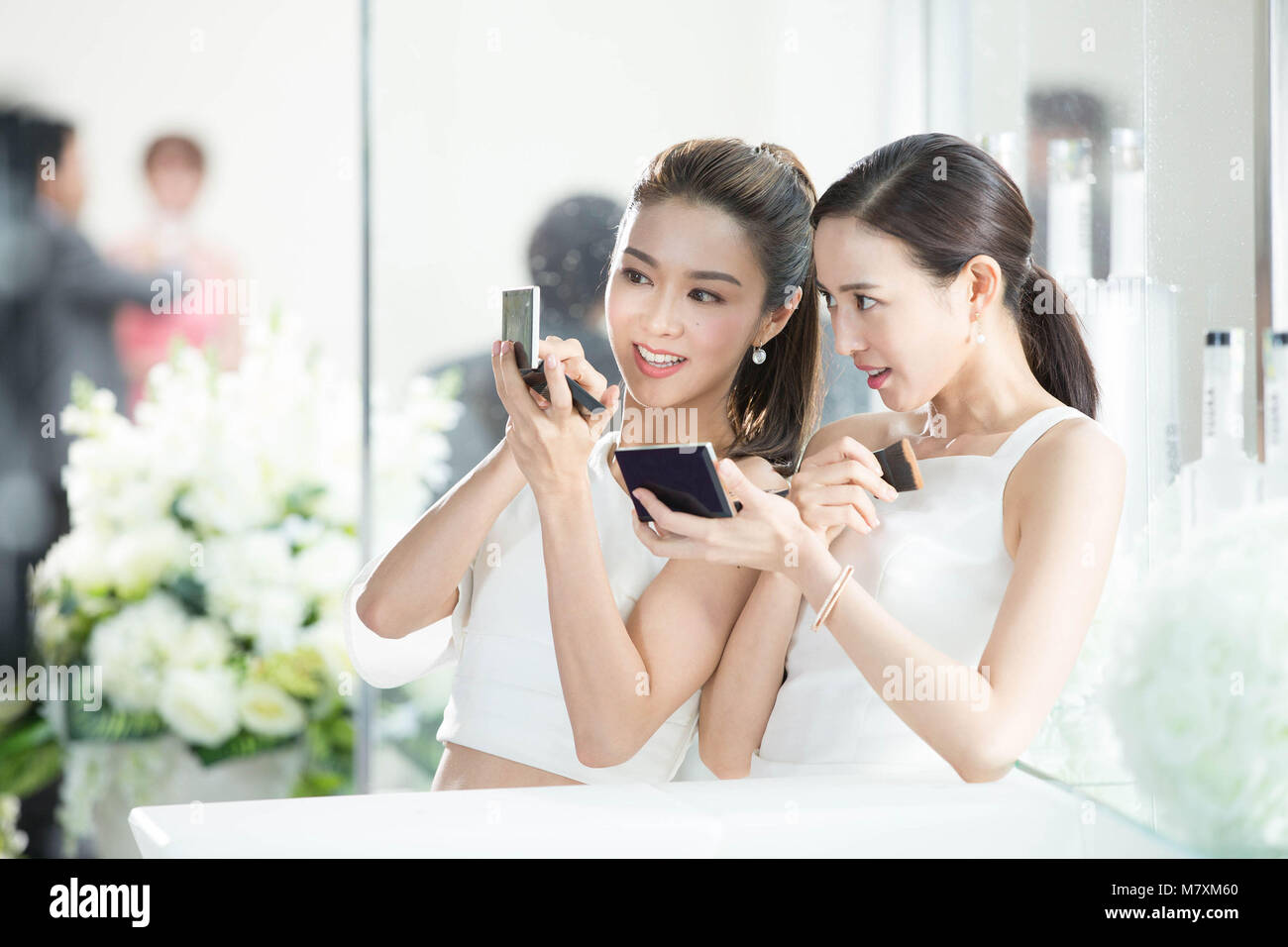 GIRLS VS GANGSTERS, (aka GUIMI 2), from left: Ivy Yi-Han Chen, Janine ...