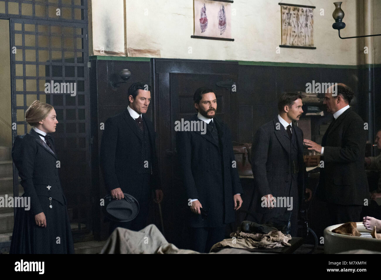 THE ALIENIST, l-r: Dakota Fanning, Luke Evans, Daniel Bruhl, Brian ...