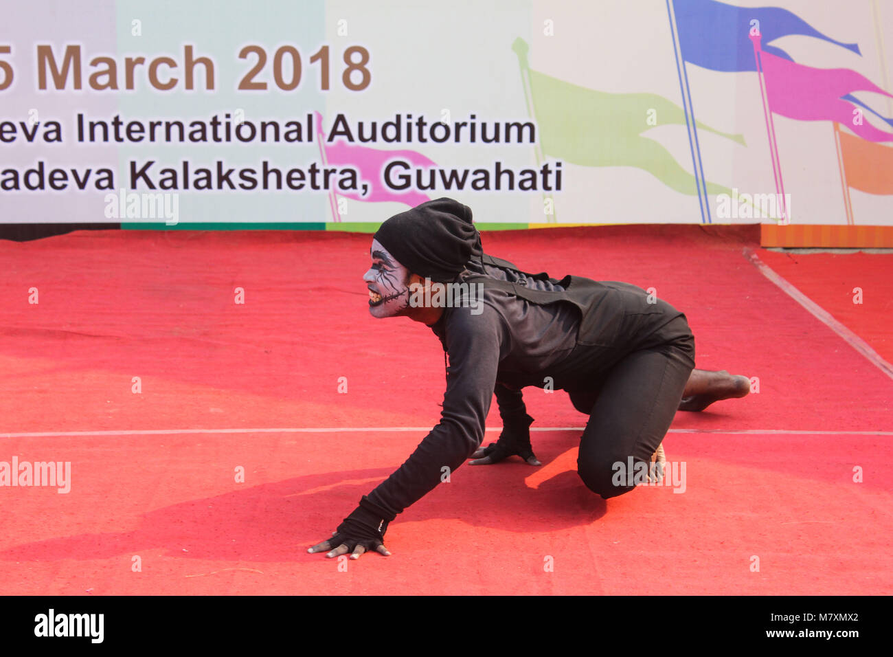 Mime theatre india hi-res stock photography and images - Alamy