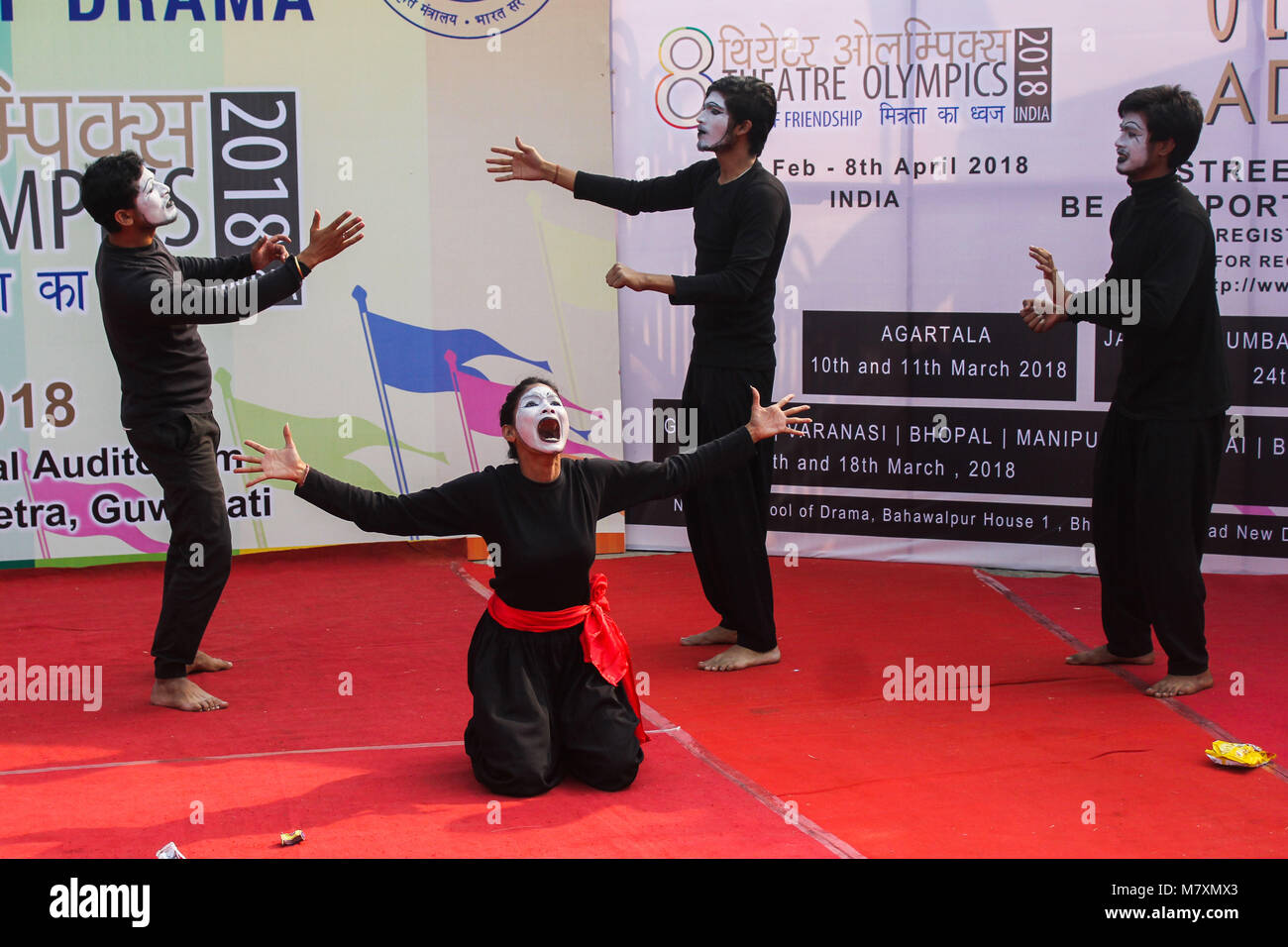 Mime theatre india hi-res stock photography and images - Alamy