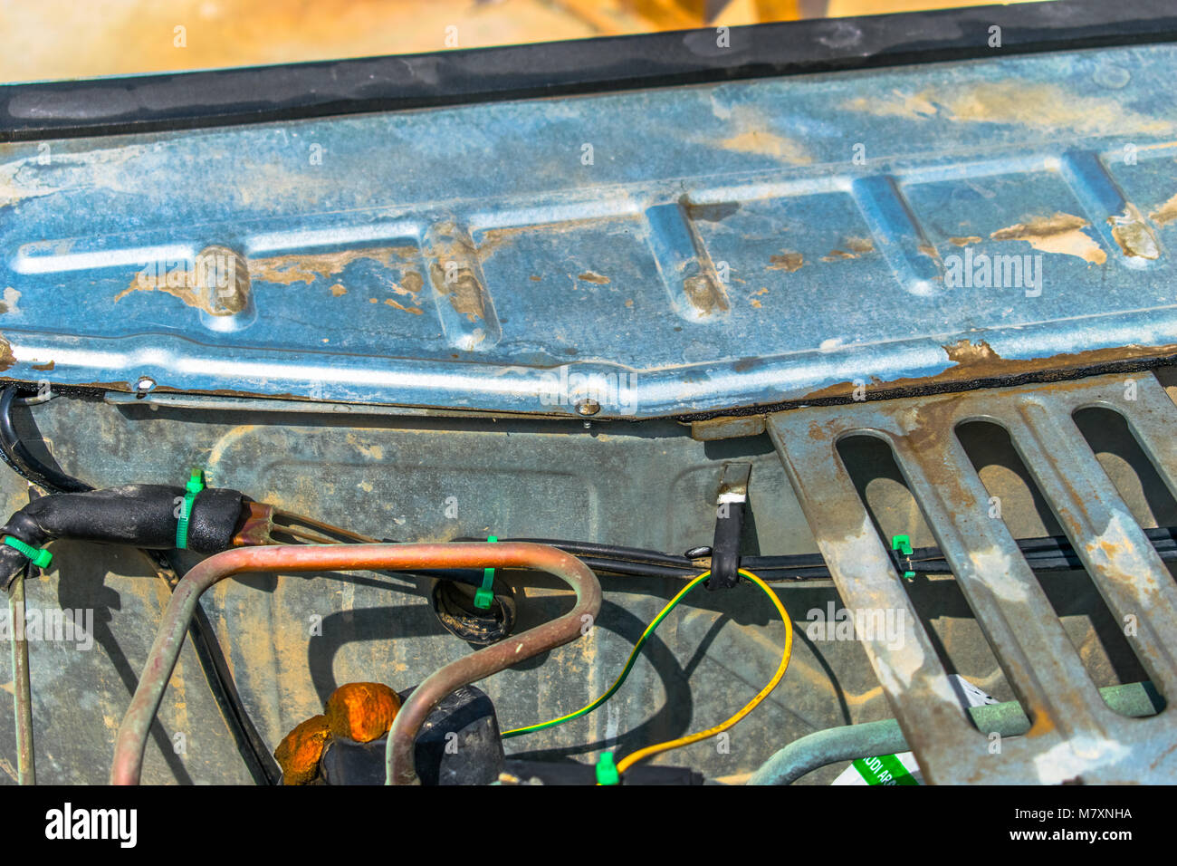 Window air conditioner hi-res stock photography and images - Alamy