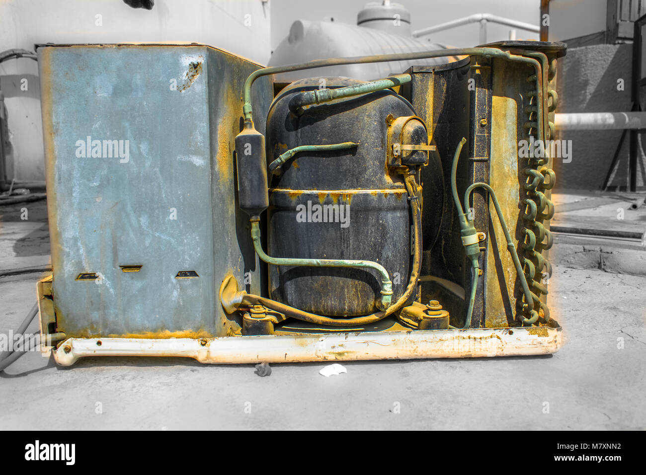 Window air conditioner hi-res stock photography and images - Alamy