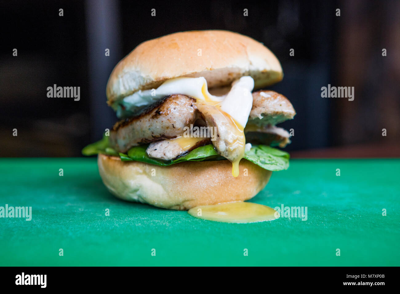 Egg and sausage cob hi-res stock photography and images - Alamy