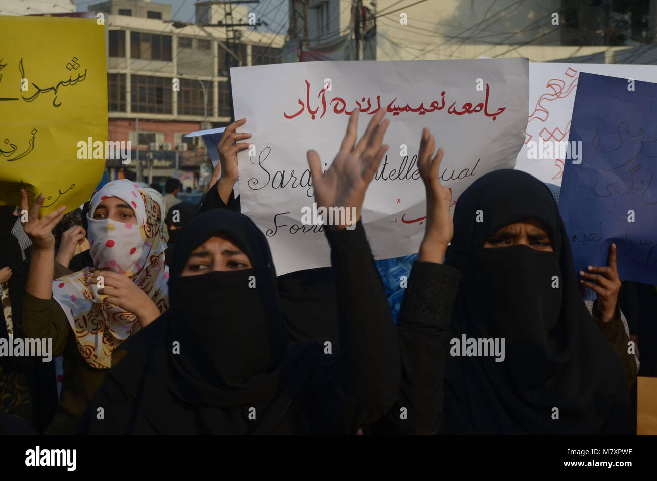 Pakistani Female students of Jamia Naeemia hold a protest rally outside ...