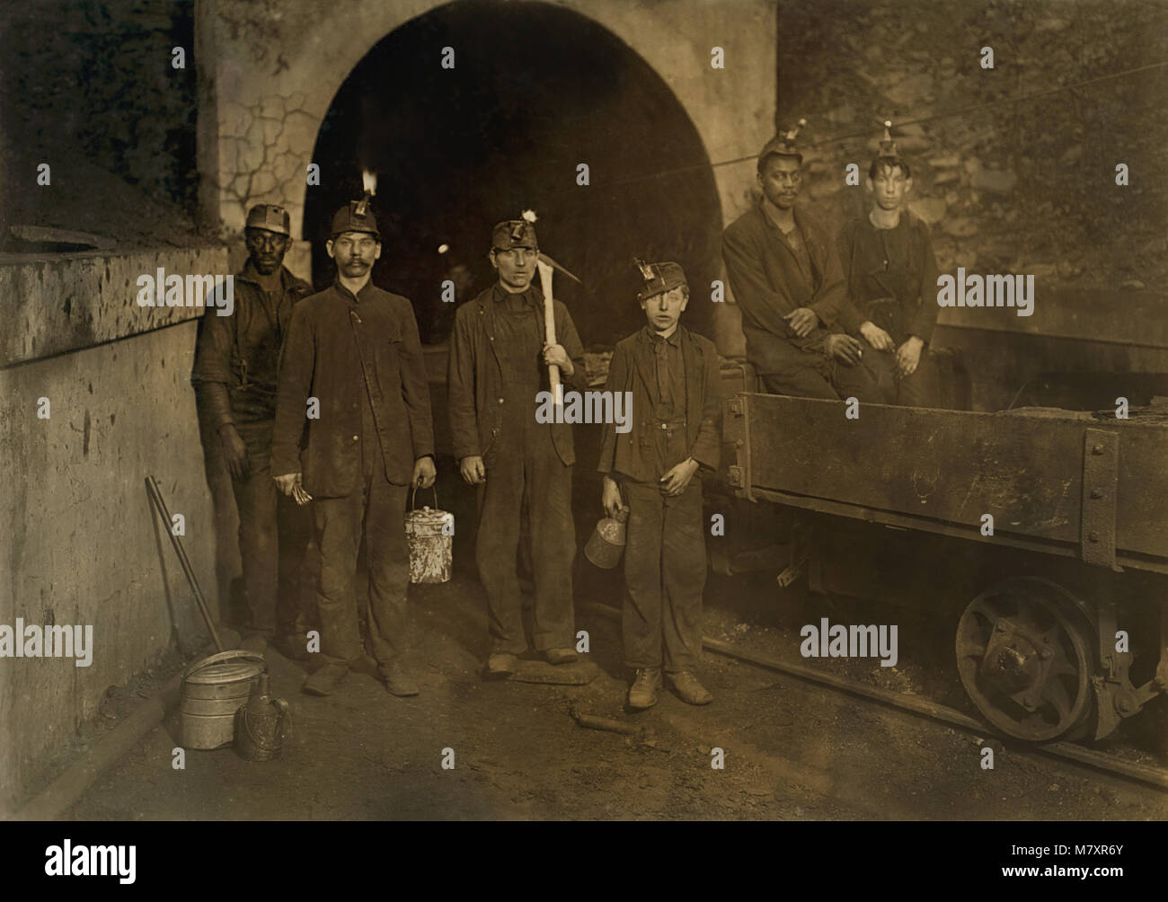 Coal miners children hi-res stock photography and images - Alamy