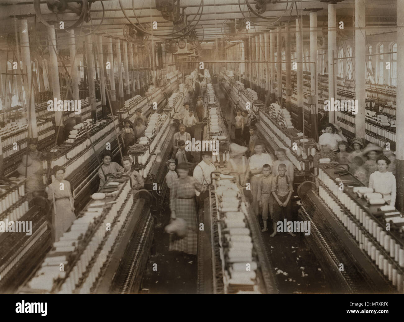 Child labor factory usa hi-res stock photography and images - Alamy