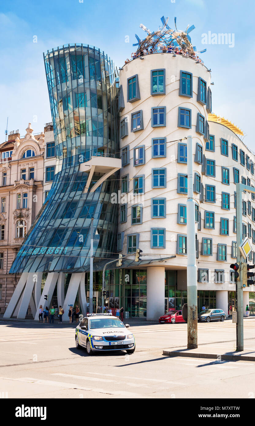 Famous dancing building hi-res stock photography and images - Alamy