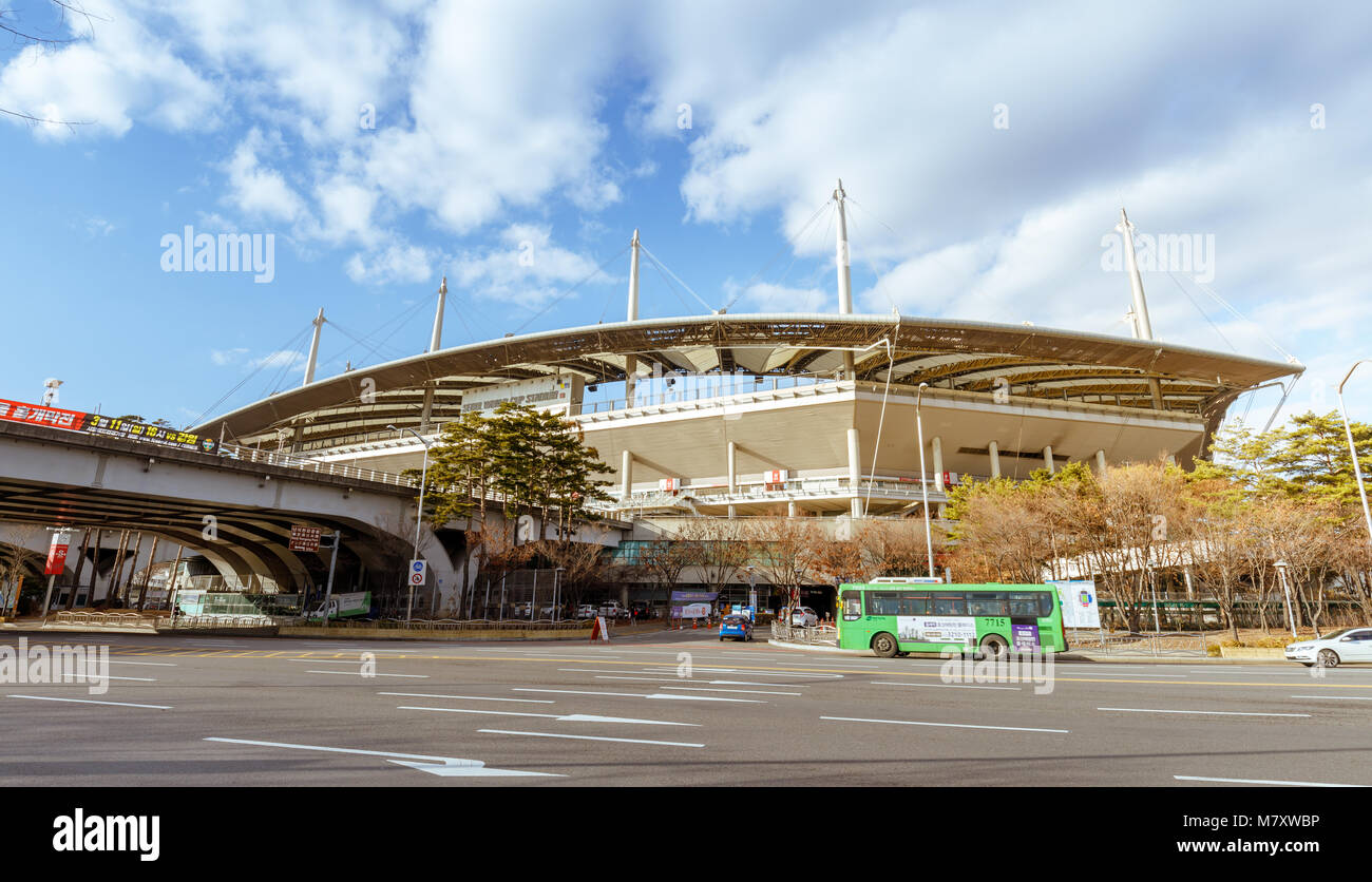 Sangam stadium and seoul hi-res stock photography and images - Alamy