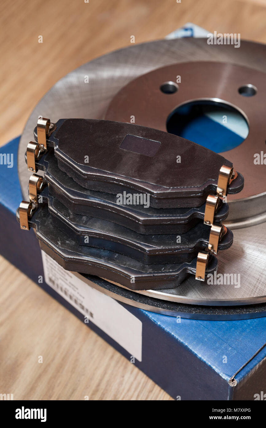 Set front car suspension hi-res stock photography and images - Alamy