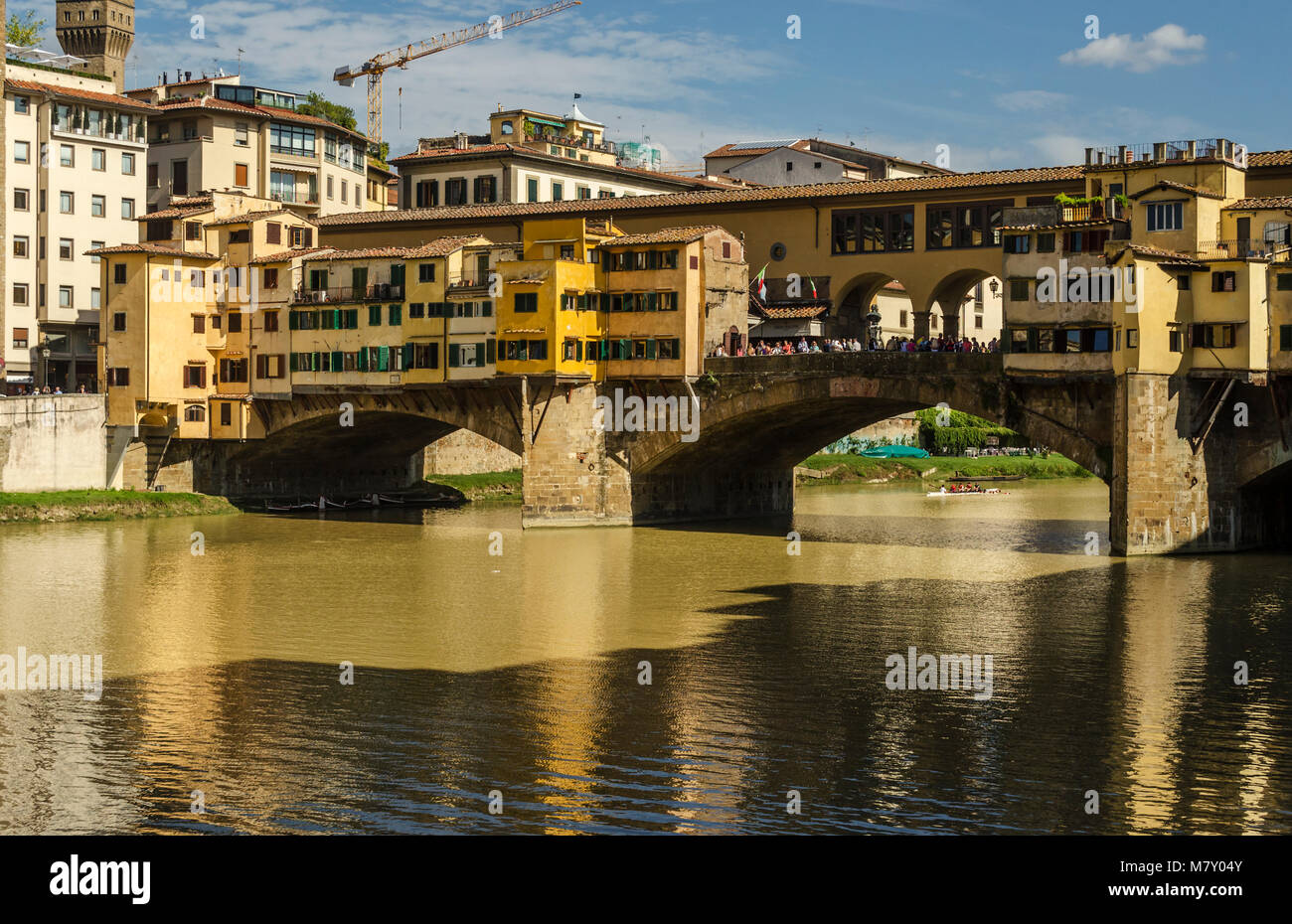 Medieval ponte vecchio florencia hi-res stock photography and images ...