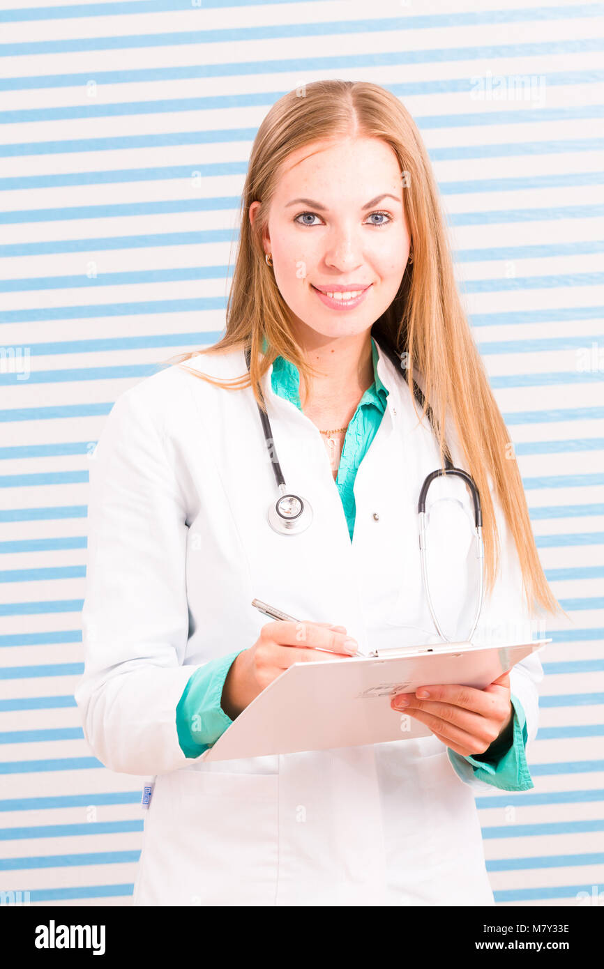 Portrait of a female doctor Stock Photo - Alamy