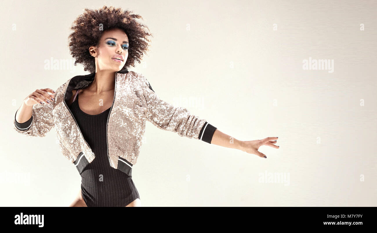 African female dancer hi-res stock photography and images - Alamy