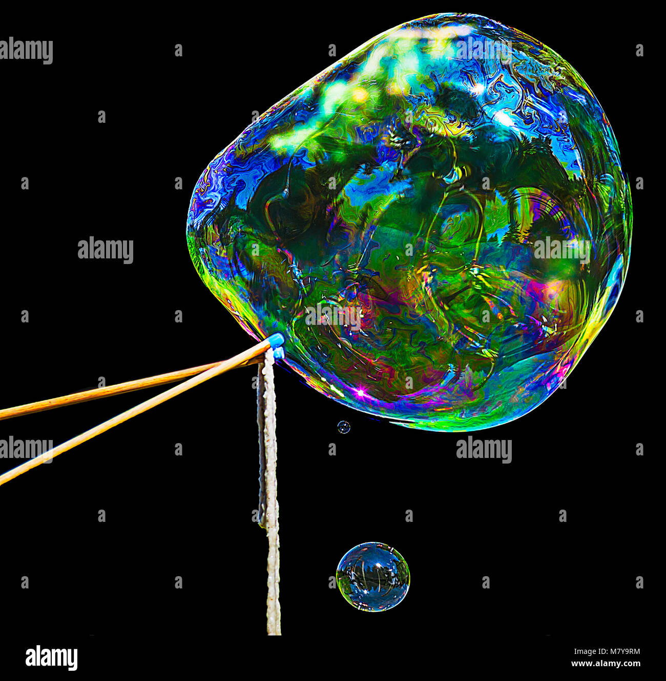 Large bubble floating outdoors hi-res stock photography and images - Alamy