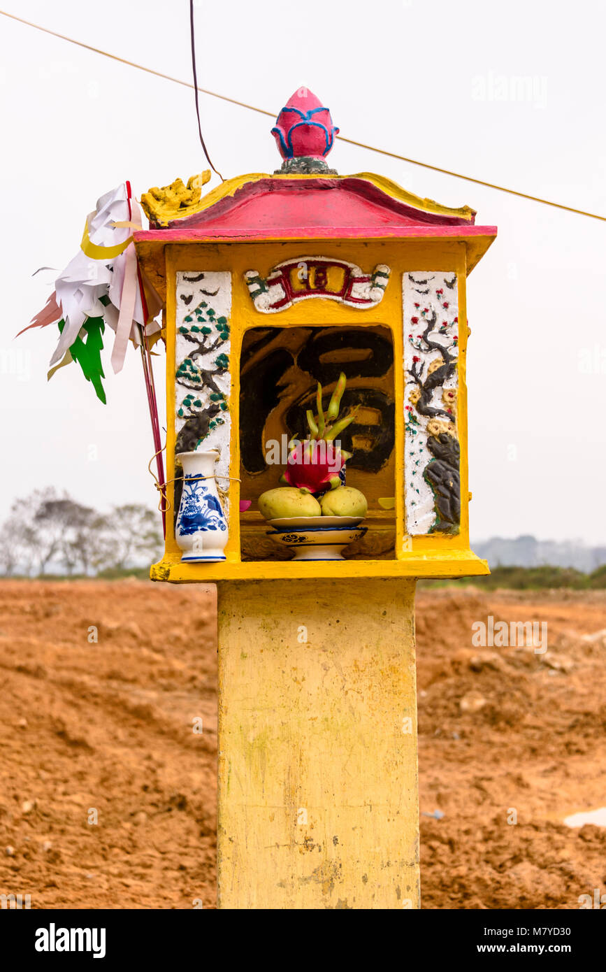 Buddhist food offering ancestors hi-res stock photography and images ...
