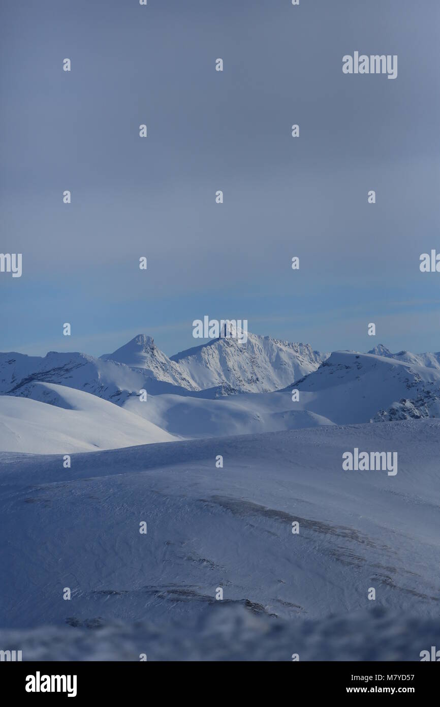 Blue sky and fog hi-res stock photography and images - Alamy