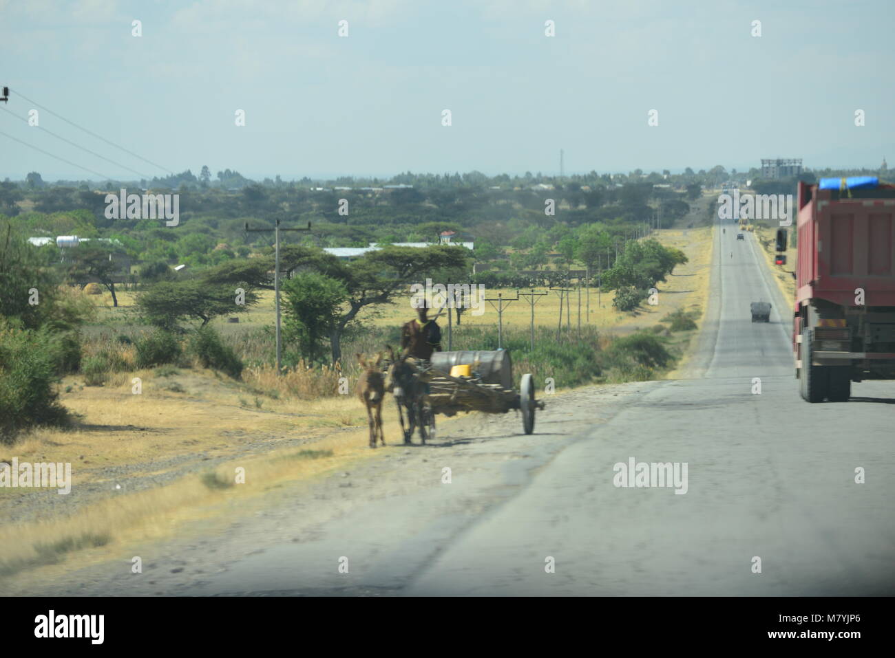 Two wheeled cart hi-res stock photography and images - Alamy