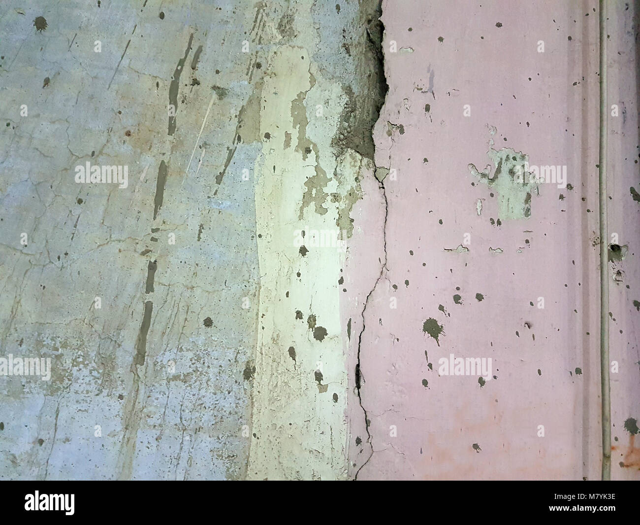 Crumbling stucco hi-res stock photography and images - Alamy